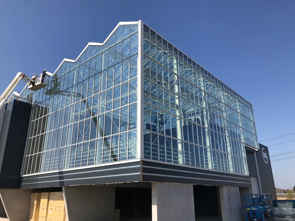 Smiemans Projecten builds new atrium for sustainable office building of VB